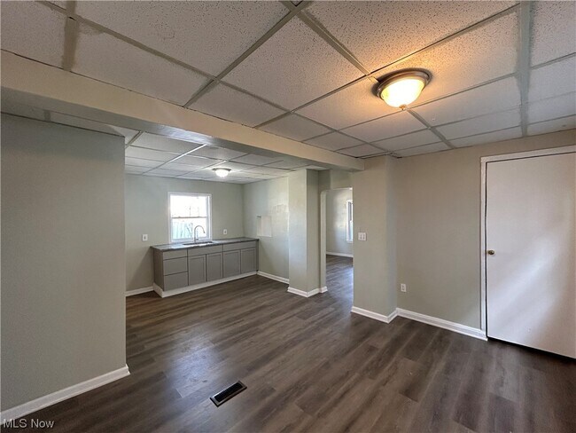 3150 W 70th St Unit Down, Cleveland, OH 44102 - Room for Rent in ...