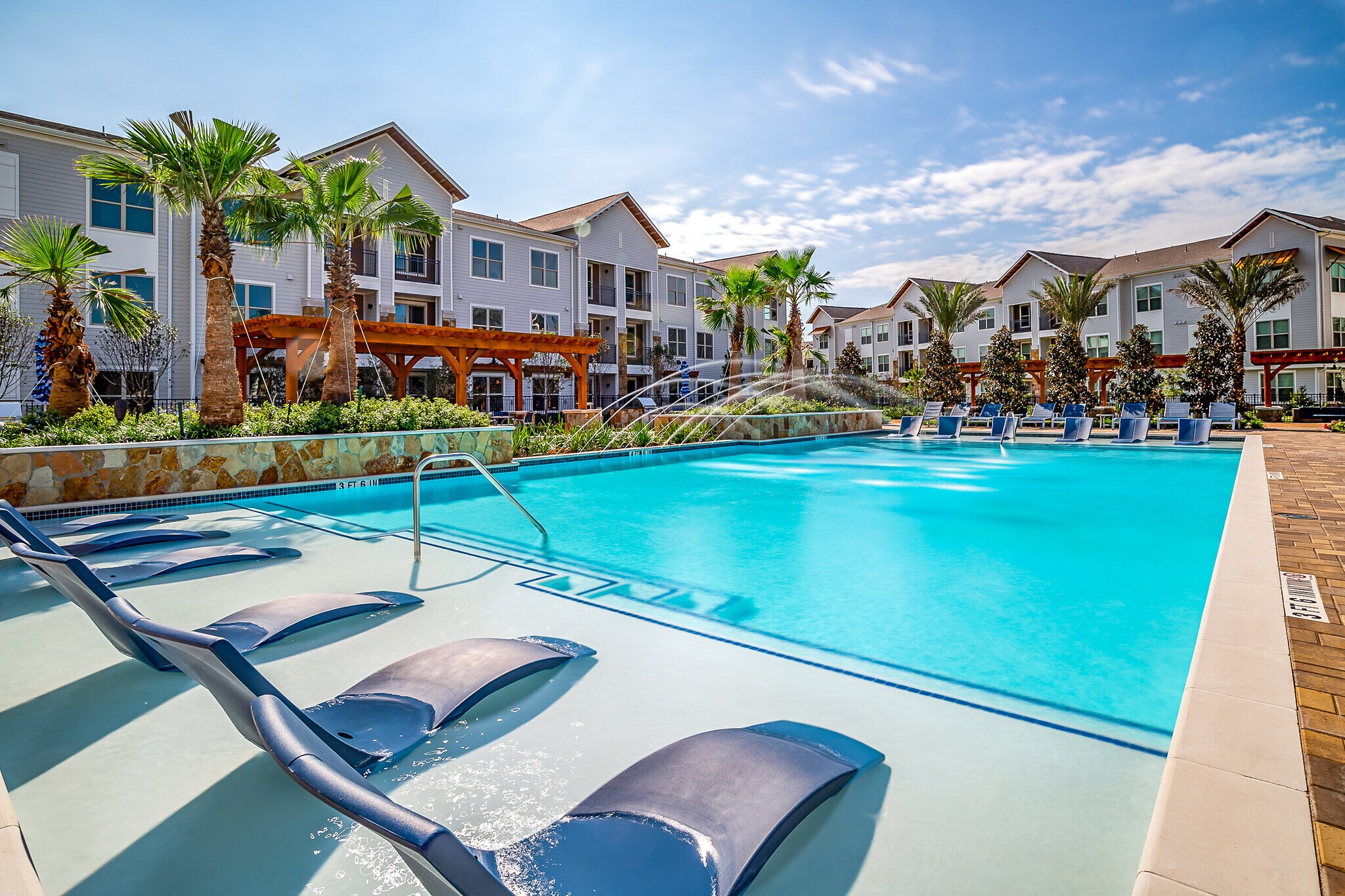 Stone Loch Apartments - 10921 Boudreaux Rd Tomball, TX 77375 ...