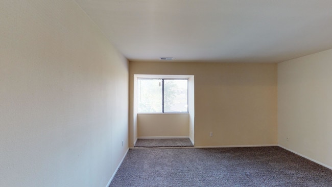 Brook Run Apartment Complex Apartments - Florence, KY | Apartments.com