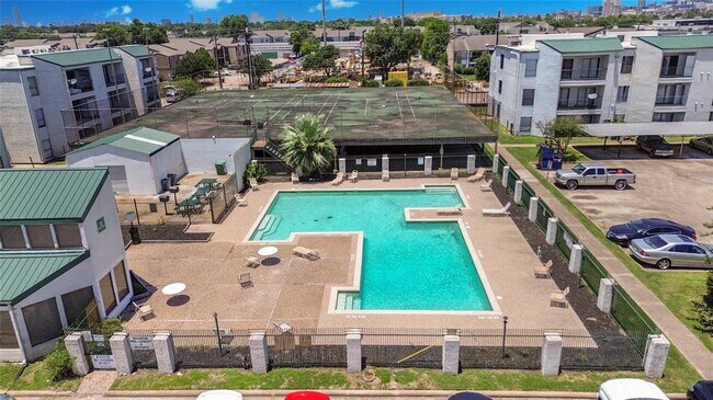 2820 S Bartell Dr Unit 31, Houston, TX 77054 - Condo for Rent in ...