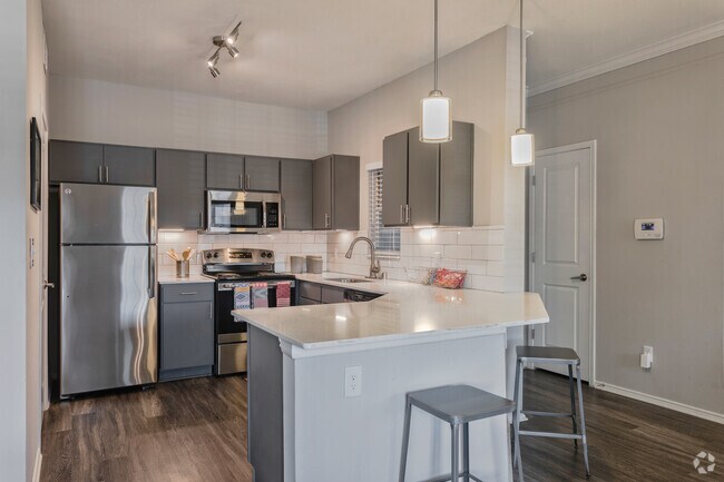 Keystone at Castle Hills - 4600 N Josey Ln Carrollton, TX | Apartments.com