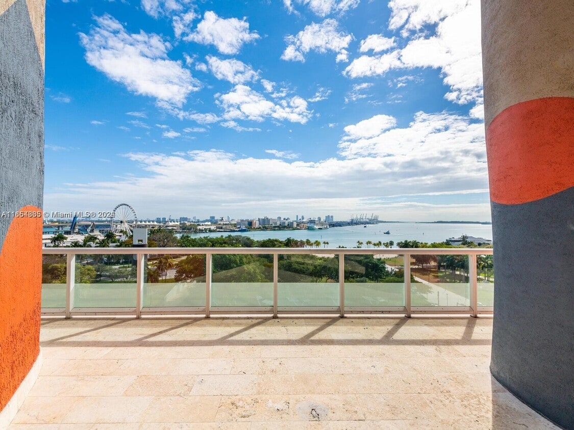 50 Biscayne Blvd Miami, FL 33132 - Alquileres en Miami, FL ...
