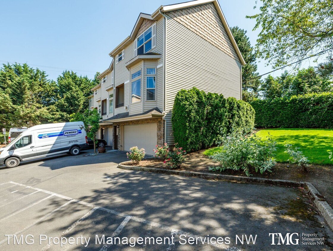 12138 NE Fremont St, Portland, OR 97220 - House Rental in Portland, OR ...