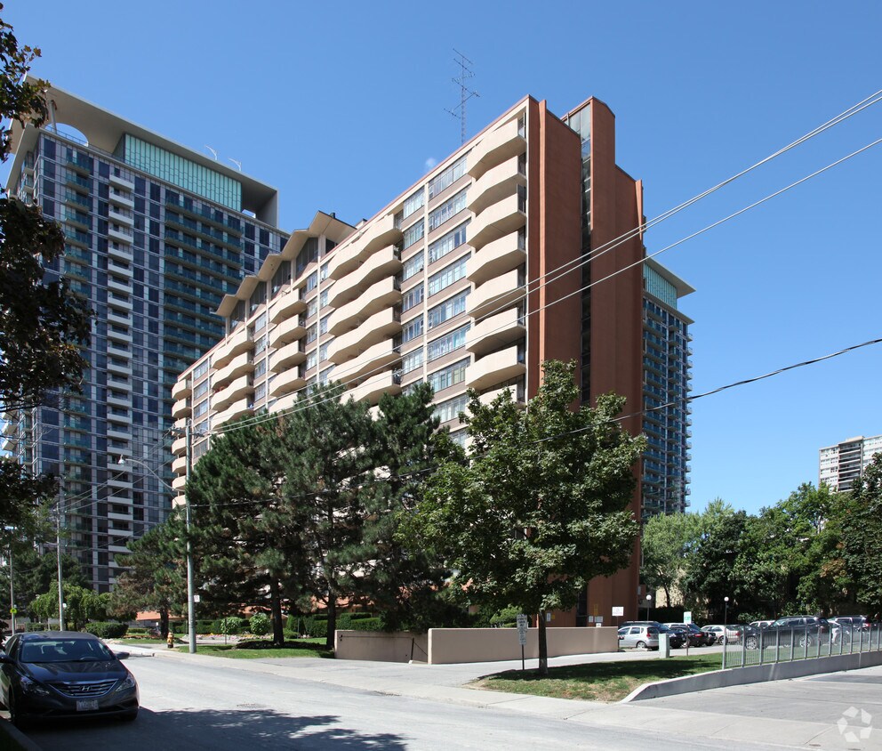 100 Roehampton Ave, Toronto, ON M4P 1R3 Apartments - 100 Roehampton Ave ...