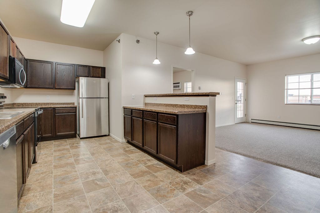 Shadow Ridge Apartments - 862 36th Ave E West Fargo, ND 58078 ...