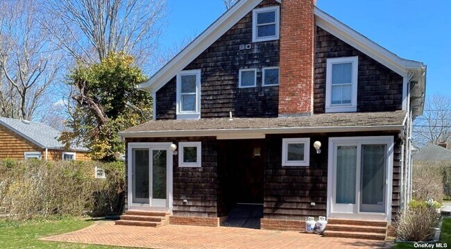 99 Fordham Rd Unit B, Southampton, NY 11968 - Room for Rent in ...