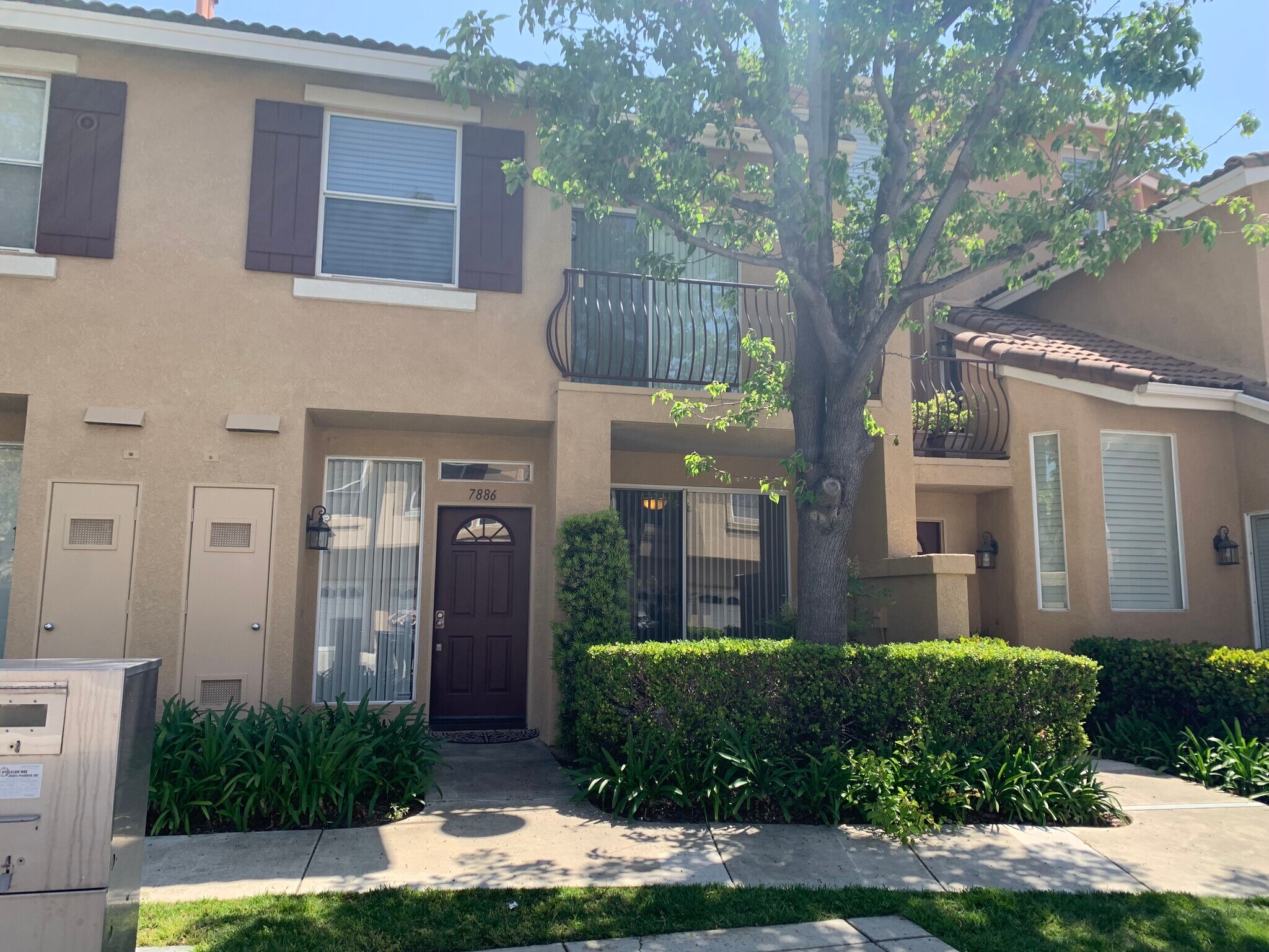 7886 E Menton Ave, Anaheim, CA 92808 - Townhome Rentals in Anaheim CA ...
