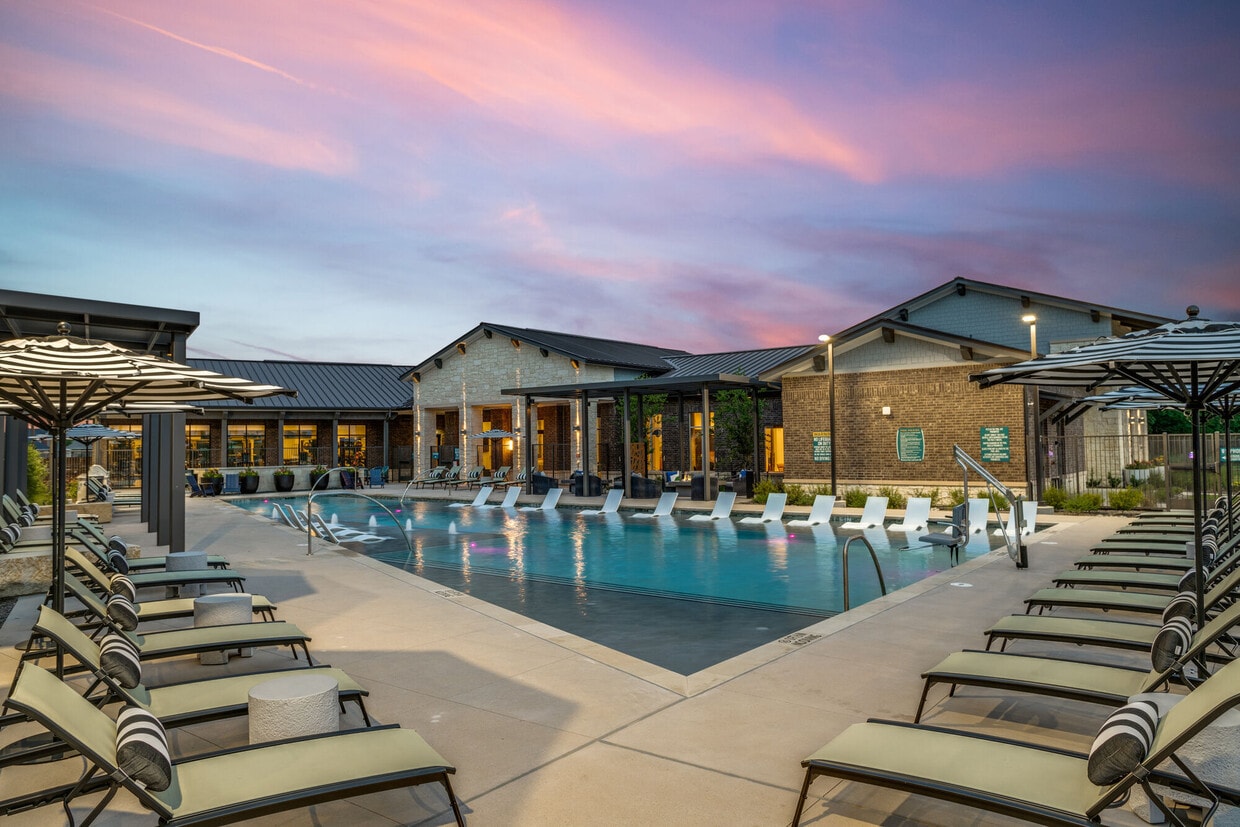 Jefferson Lakehaven - 7152 N State Hwy 360 Grand Prairie, TX 75052 ...