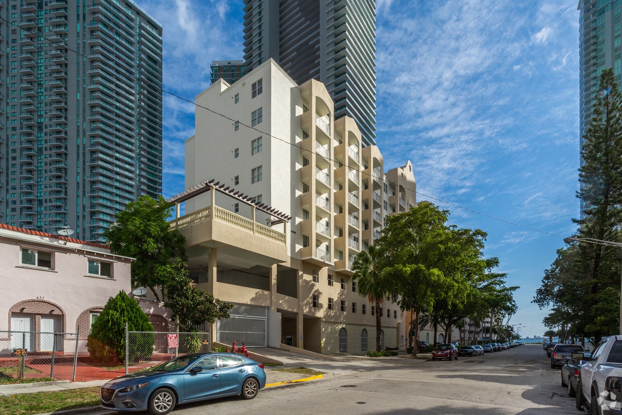 Porta di Oro Apartments - 479 Ne 30th St Miami, FL 33137 | Apartments.com