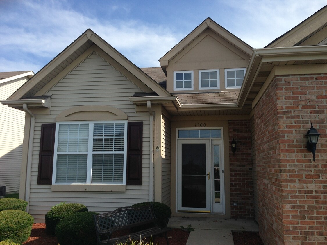 1100 Seberger Way, Dyer, IN 46311 - Townhome Rentals in Dyer IN ...