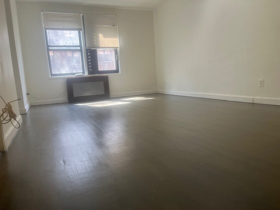 141-30 84th Rd, Queens, NY 11435 - House Rental in Queens, NY ...