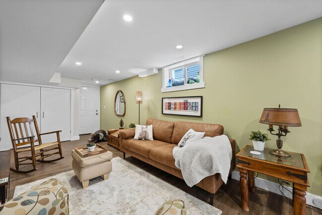 Meublée Appartements à louer à Otonabee-South Monaghan ON |Apartments.com