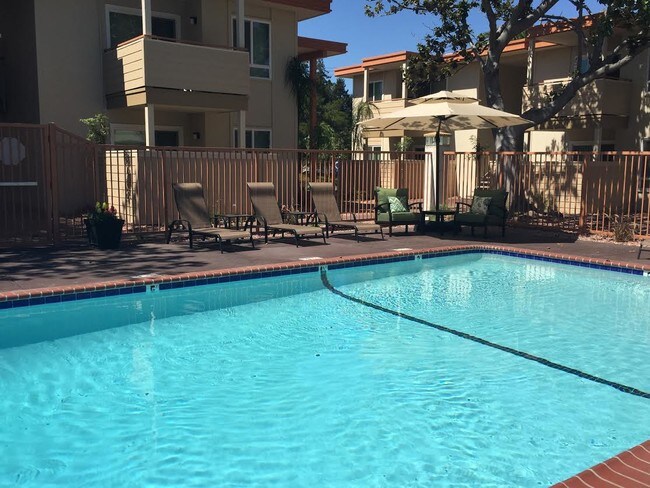 Mountain View Town Center I & II Apartments Apartments - Mountain View ...