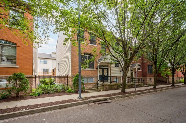 1720 Merriman Ct, Pittsburgh, PA 15203 - Townhome Rentals in Pittsburgh ...