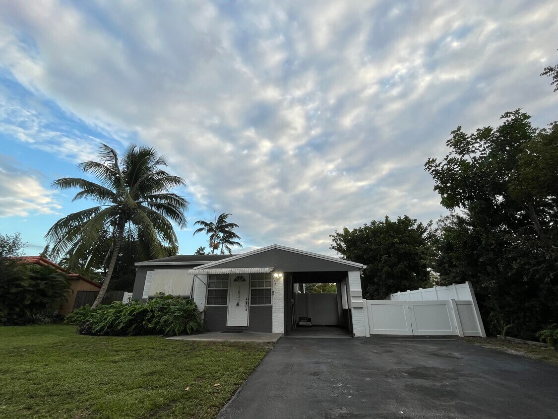 1832 Scott St Unit 1, Hollywood, FL 33020 - 1832 Scott St Hollywood, FL ...
