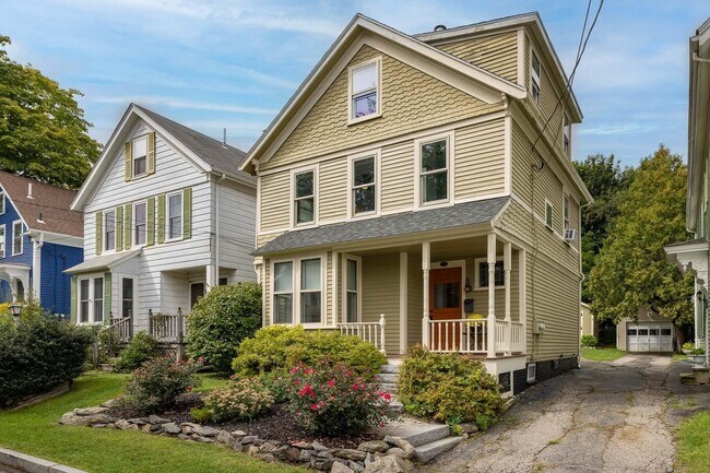 Portsmouth, NH Houses for Rent with Garages - 15 Homes