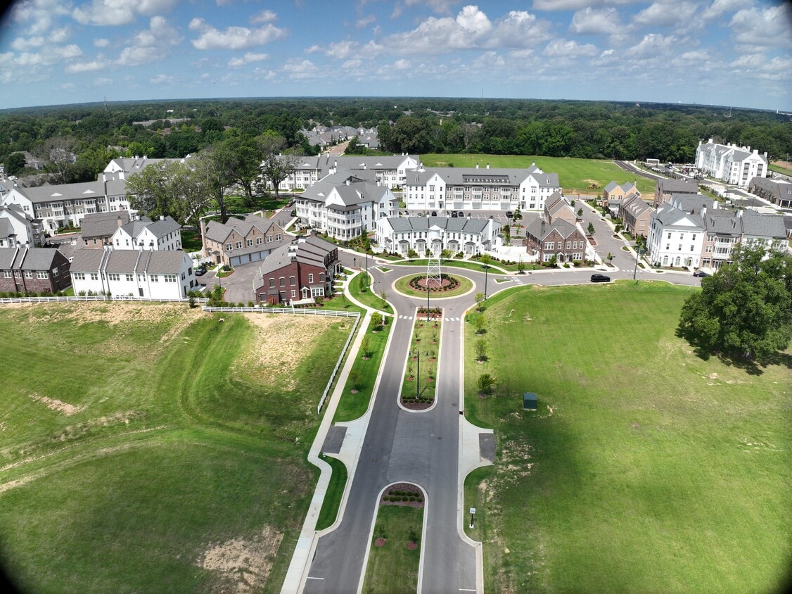 The Water Tower District at Schilling Farms - 113 Vermilion Way W ...