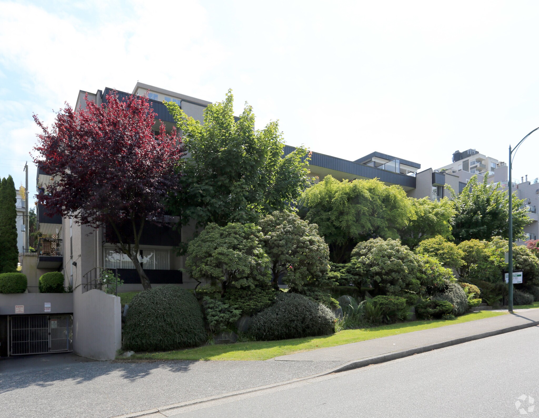 Pacific View Apartments Apartments - 2266 W 1St Ave Vancouver, BC ...