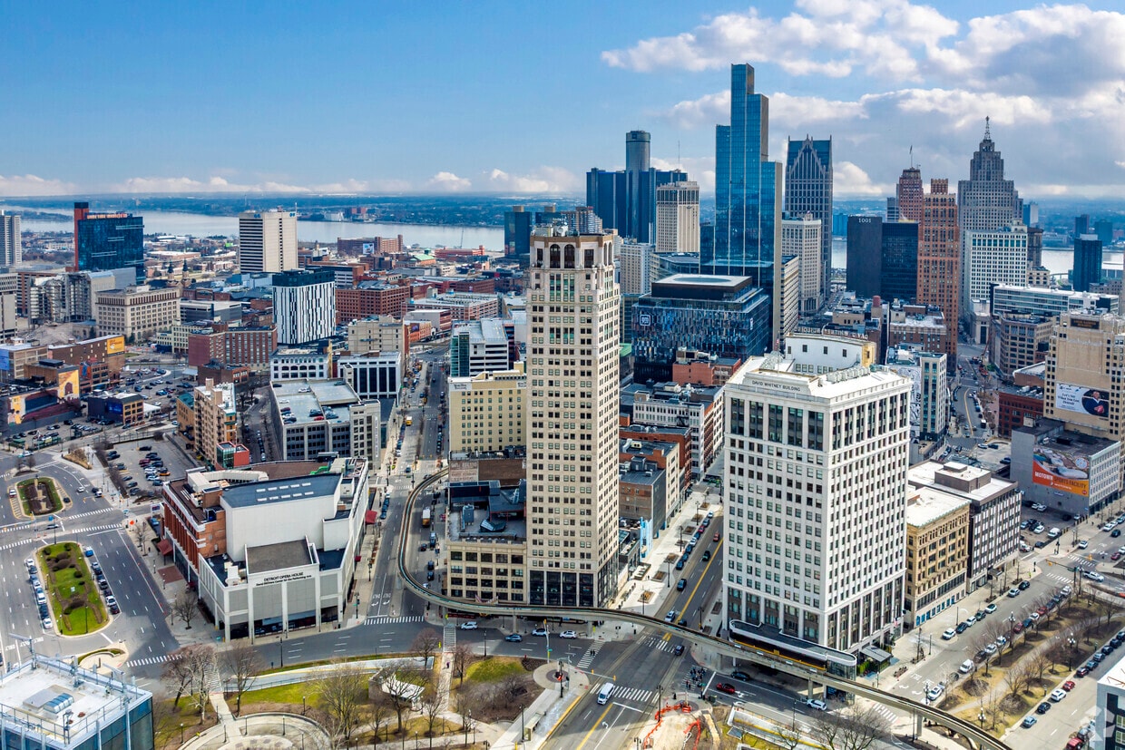 The Broderick Tower (MCI) - 10 Witherell St Detroit, MI 48226 ...
