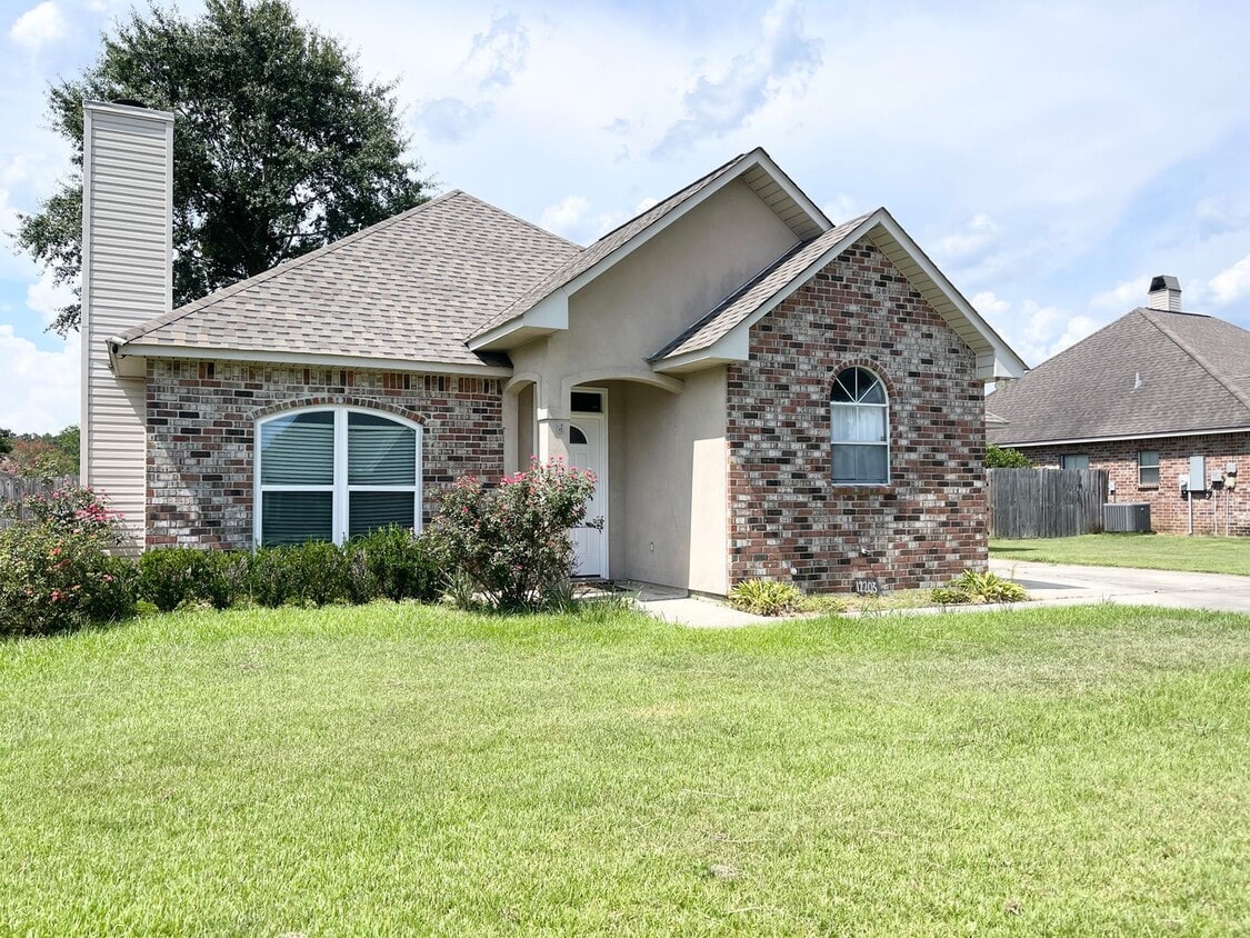 12203 Sundown Dr, Denham Springs, LA 70726 - House Rental in Denham ...