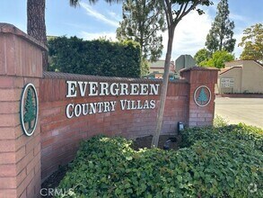 Best Luxury Evergreen Country Villas Apartments for Rent - Anaheim, CA ...