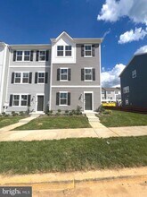 Shenandoah Springs Apartments for Rent with High Ceilings - Ranson, WV ...