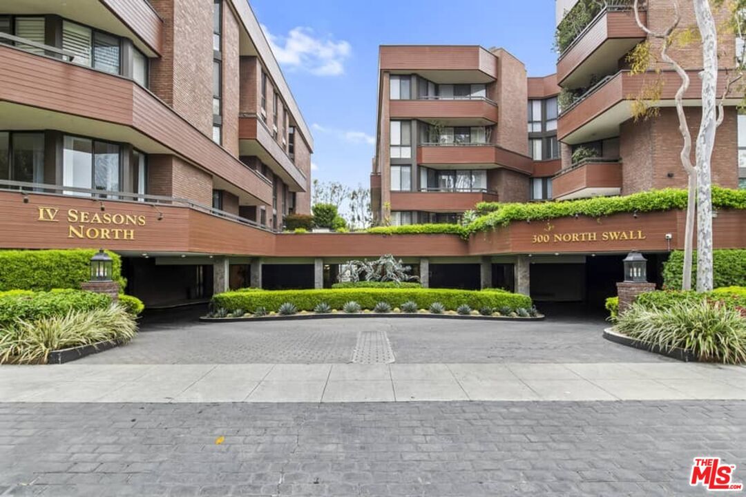 300 N Swall Dr Unidad 305 Beverly Hills Ca 90211 Condominio De