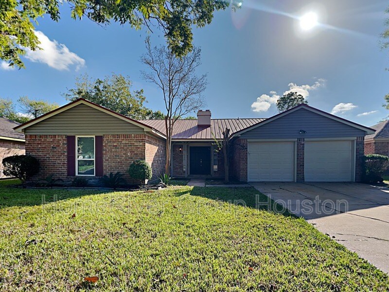 12111 Longbrook Dr, Houston, TX 77099 - House Rental in Houston, TX ...