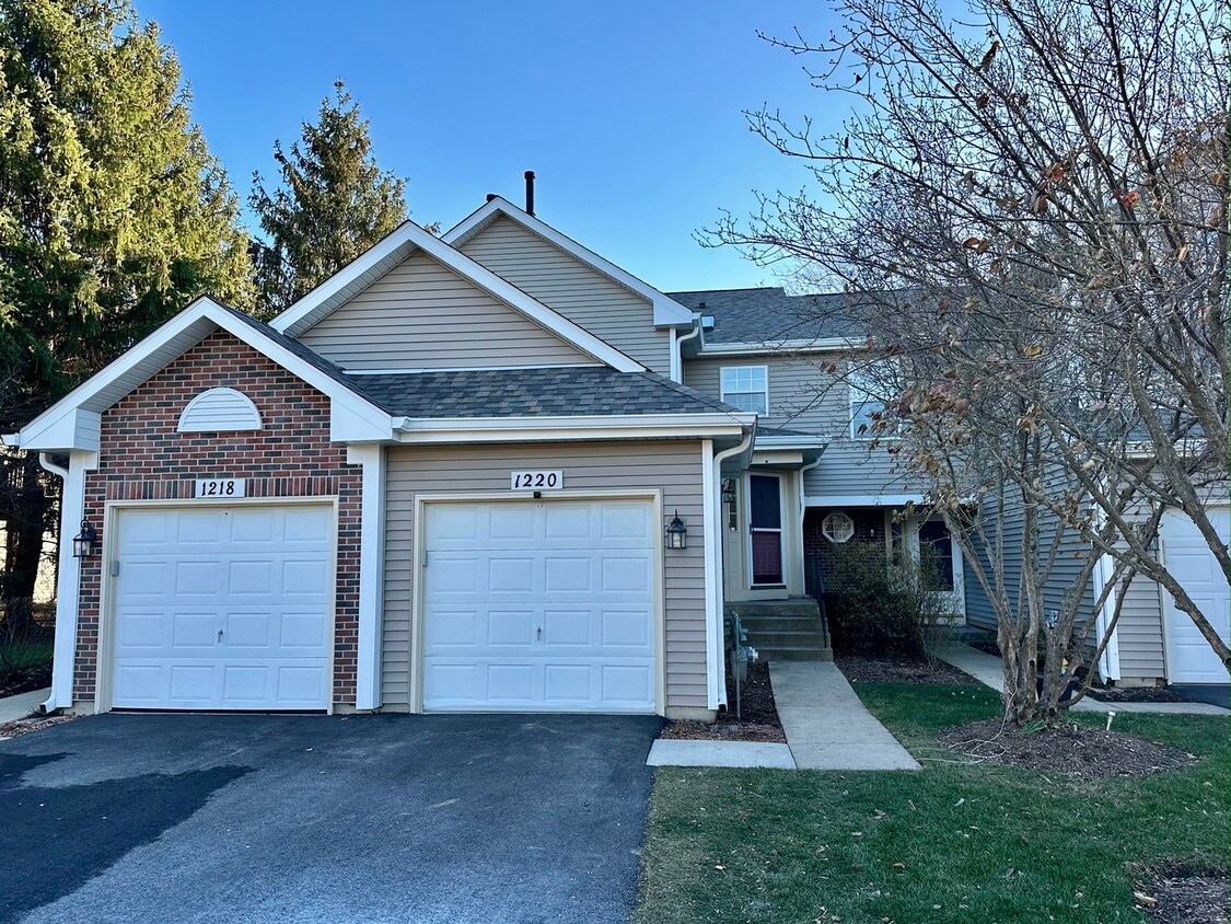 1220 Shawford Way, Elgin, IL 60120 - Townhome Rentals in Elgin IL ...