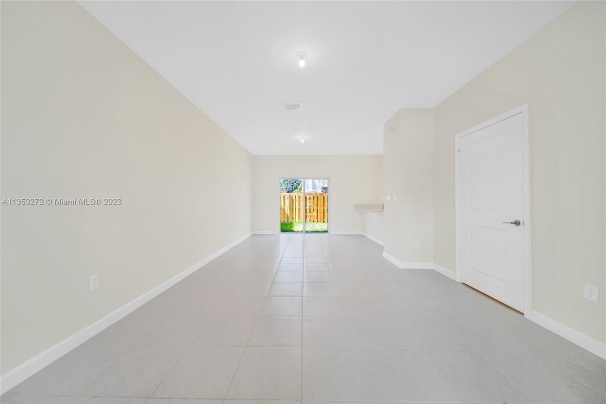 12918 NW 23rd Pl, Miami, FL 33125 - Townhome Rentals in Miami FL ...
