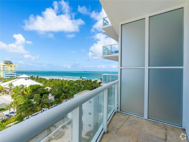 Continuum in South Beach Apartments for Rent with a Walk-In Closet - Miami Beach, FL - 13 ...