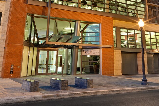 Flats 130 at Constitution Square - Apartments in Washington, DC ...
