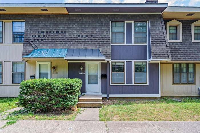 9429 W Longview Pkwy, Kansas City, MO 64138 - Townhome Rentals in ...