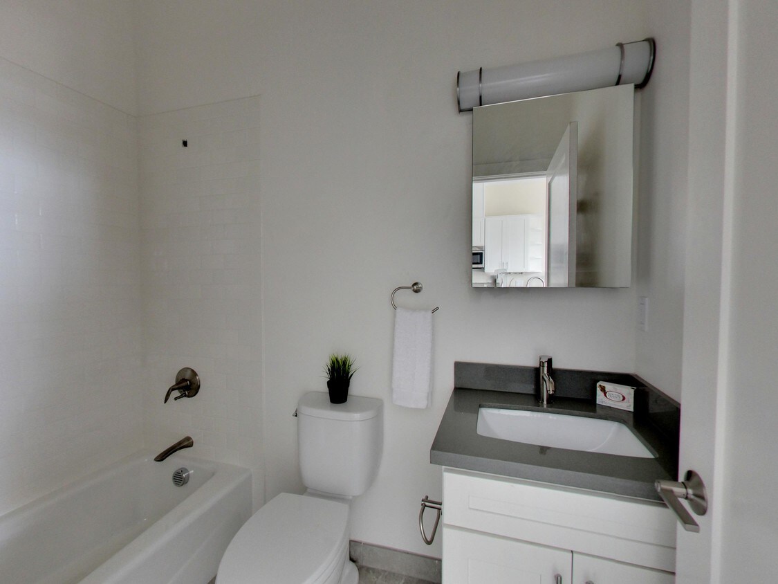 22650 Main St Unit 214, Hayward, CA 94541 - Room for Rent in Hayward ...