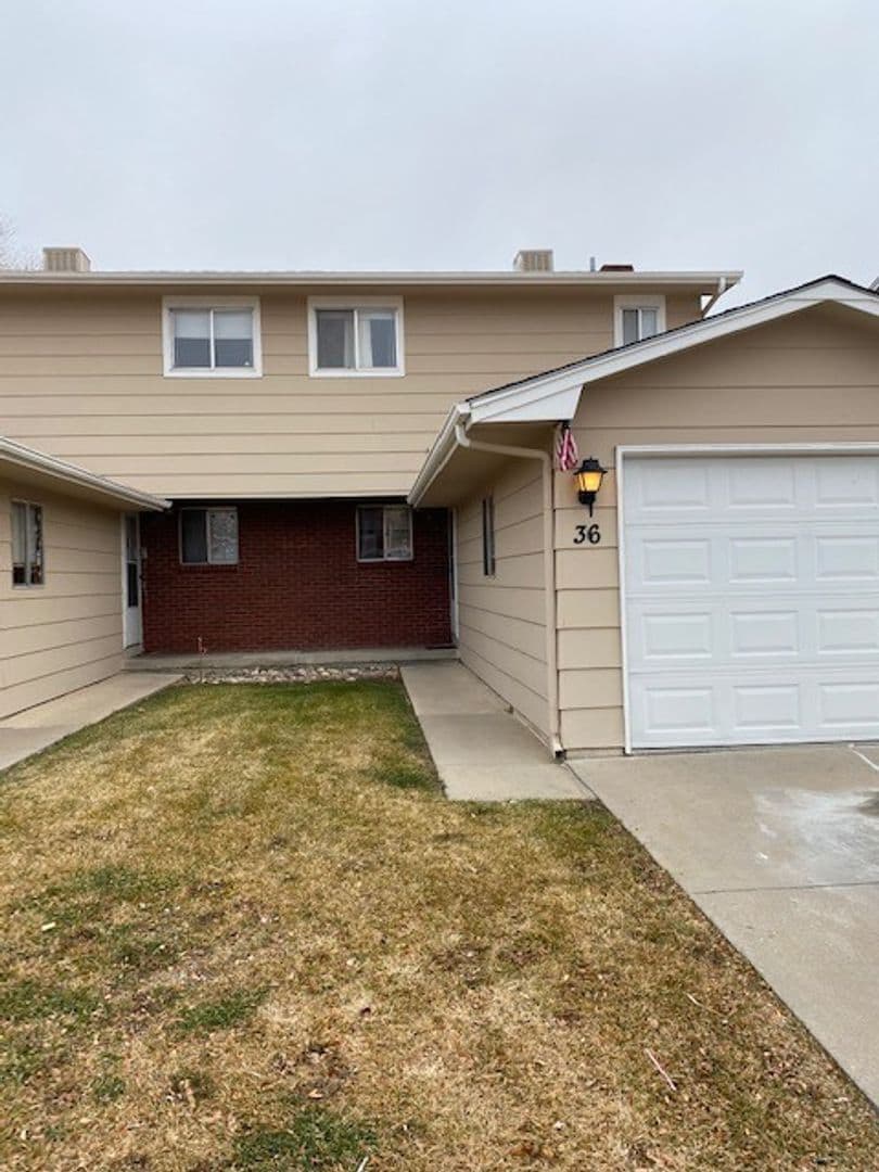 34 Castle Royal Dr Unit 36 CASTLE ROYAL DR, Pueblo, CO 81005 - Room for ...