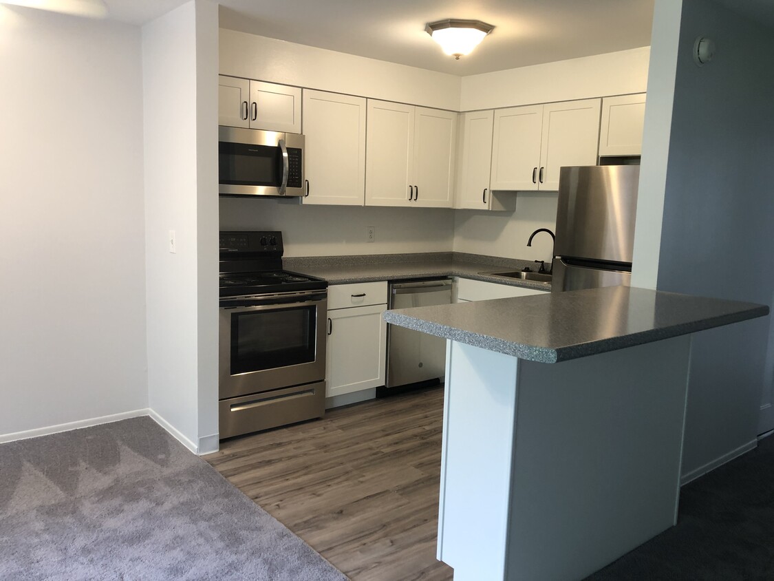 Cliffside Manor Apartments - 200 Cliffside Manor Dr Pittsburgh, PA ...