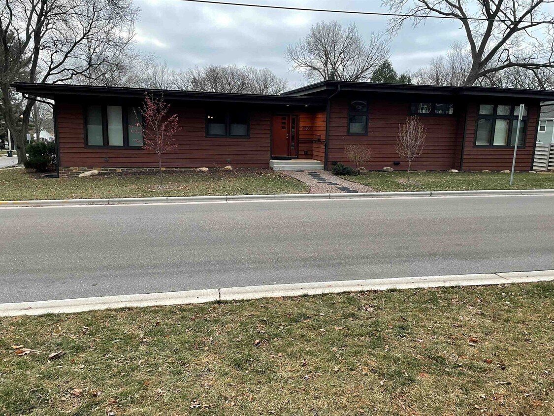 3303 Gregory St, Madison, WI 53711 - House Rental in Madison, WI ...