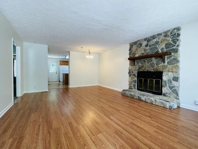 3217 Lakeford Dr, Nashville, TN 37214 | Apartments.com