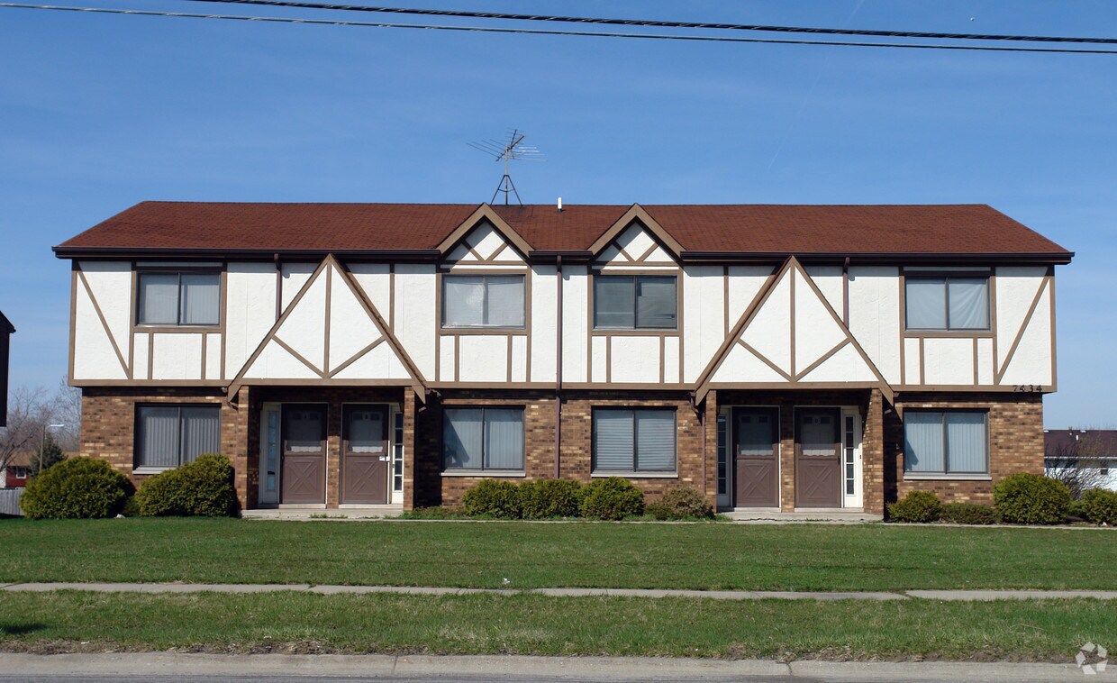 7542 Whitcomb St, Merrillville, IN 46410 - 7542 Whitcomb St ...