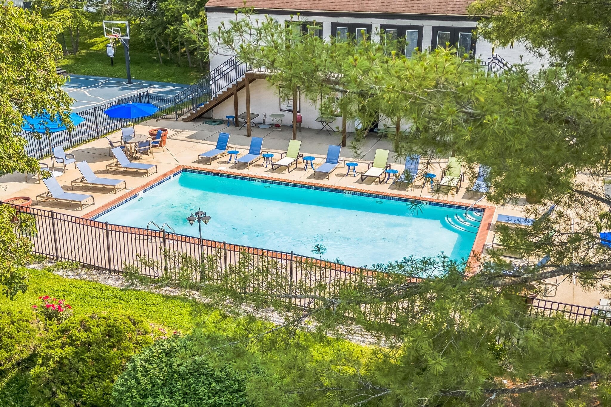 Canter Pointe - 3650 Tates Creek Rd Lexington, KY 40517 | Apartments.com