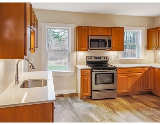 59 Perry Ave Unit 1, Hanson, MA 02341 - Condo for Rent in Hanson, MA ...