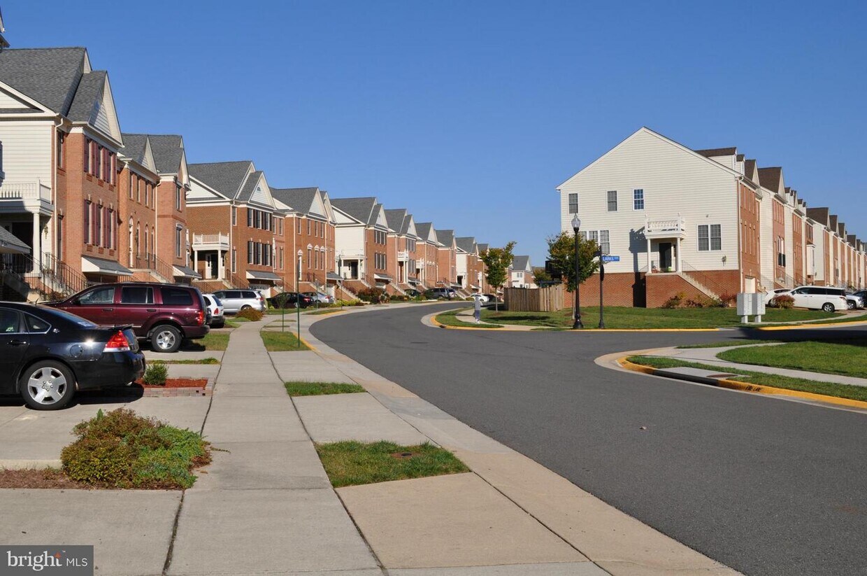 25249 Bald Eagle Terrace, South Riding, VA 20152 - Townhome Rentals in ...