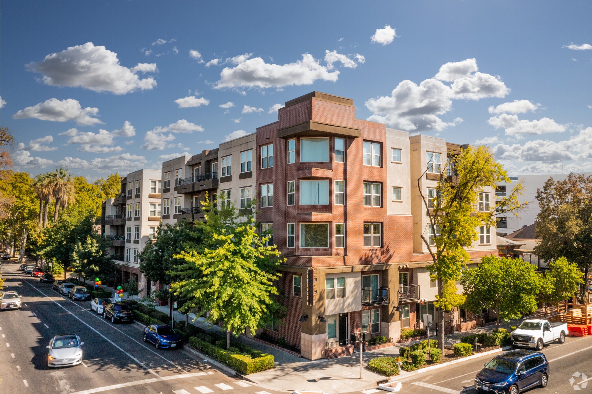 St. Anton Building Apartments - 2110 L St Sacramento, CA 95816 ...