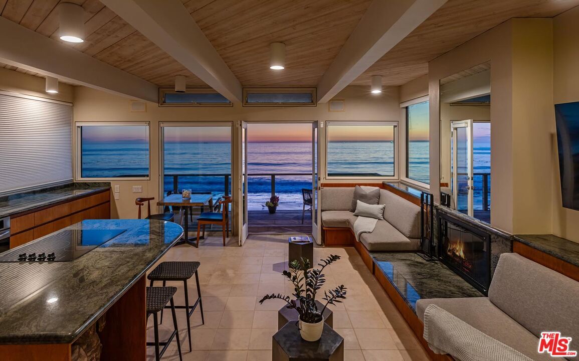 42512 Pacific Coast Hwy, Malibu, CA 90265 - House Rental in Malibu, CA ...