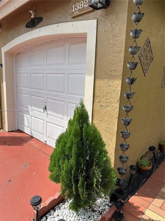 13927 SW 102nd Ln, Miami, FL 33186 - Townhome Rentals in Miami FL | Apartments.com