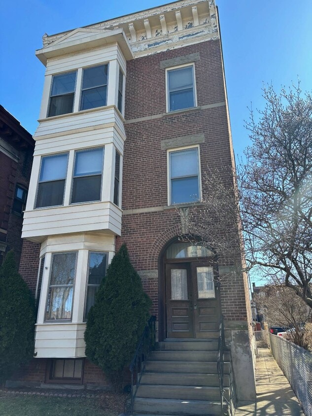 326 3rd St, Troy, NY 12180 - House Rental in Troy, NY | Apartments.com