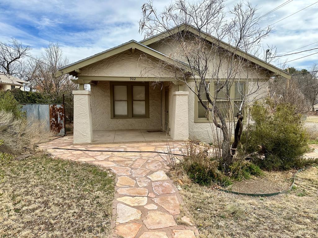 902 E Sul Ross Ave, Alpine, TX 79830 - House Rental in Alpine, TX ...