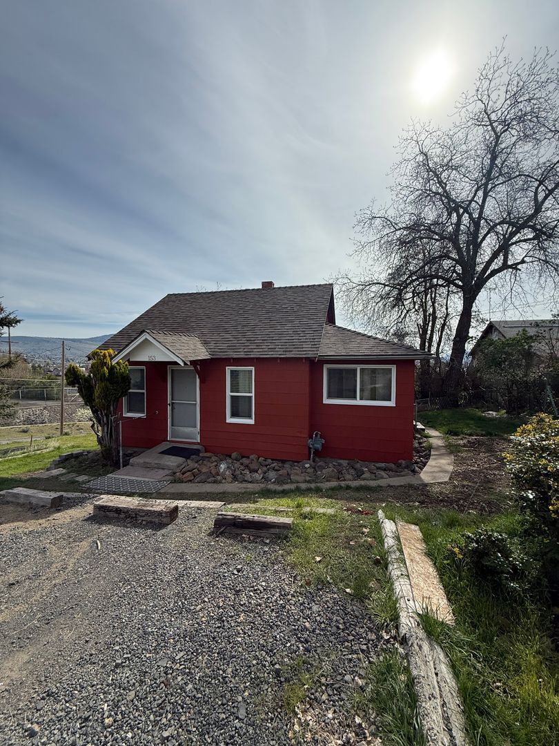 153 Octavia Ave, Klamath Falls, OR 97601 - House Rental in Klamath ...