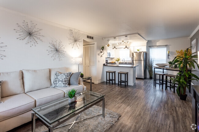 Claremore Estates Apartments for Rent with Hardwood Floors - Phoenix ...