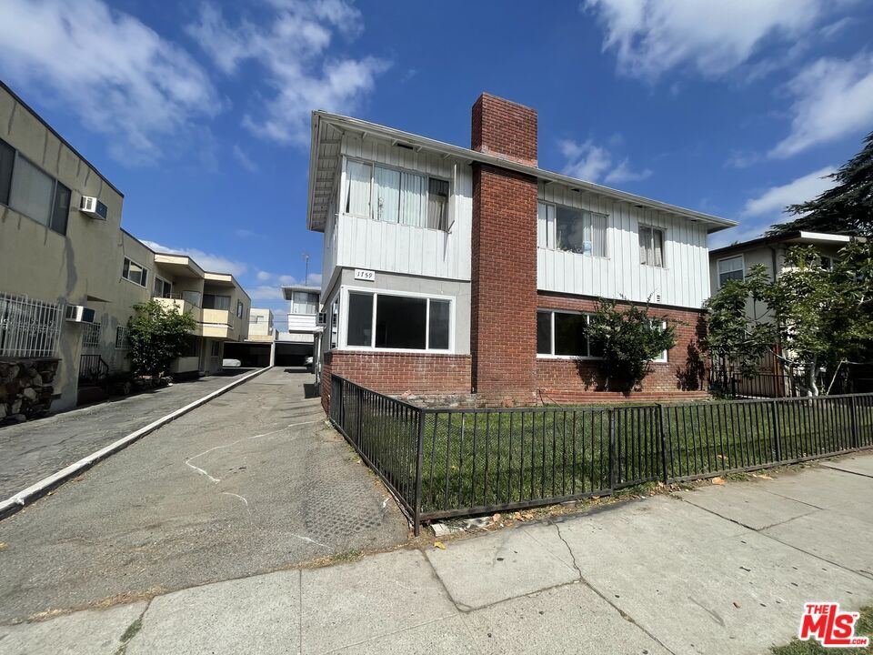 1759 N Edgemont St Unit 1, Los Angeles, CA 90027 - Room for Rent in Los ...